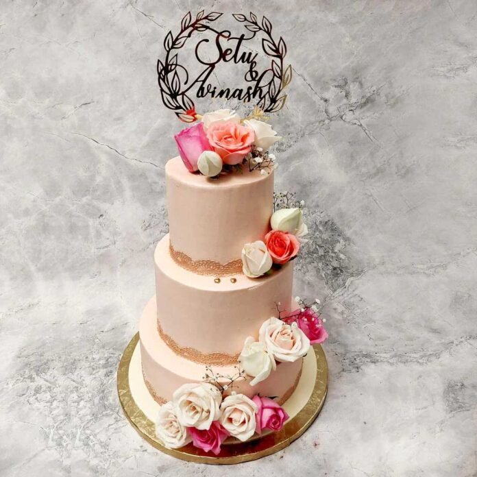 25 Engagement Cake Designs