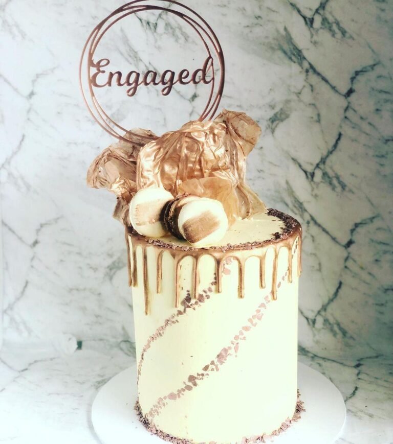 25 Engagement Cake Designs